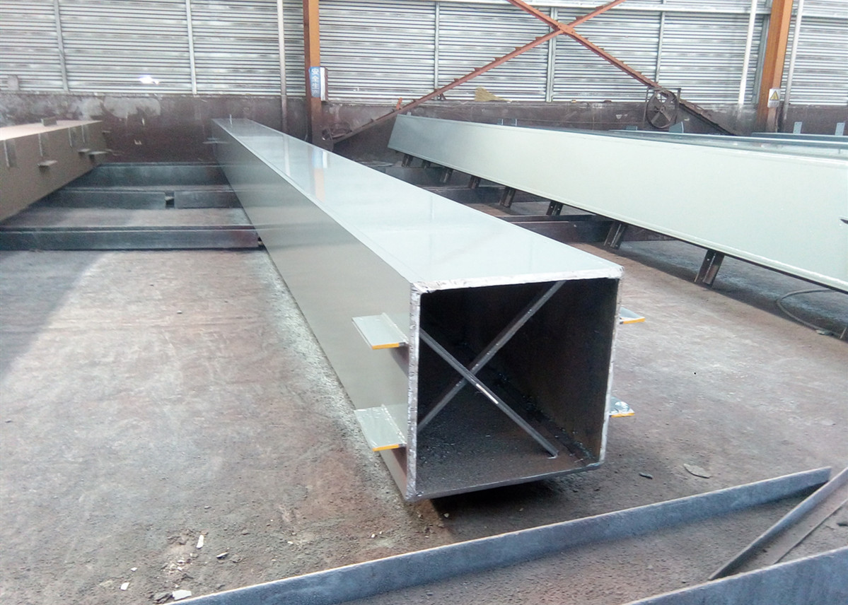 Fabricants de colonnes en acier en caisson Q235B Q355B ASTM A36 Poutres ...